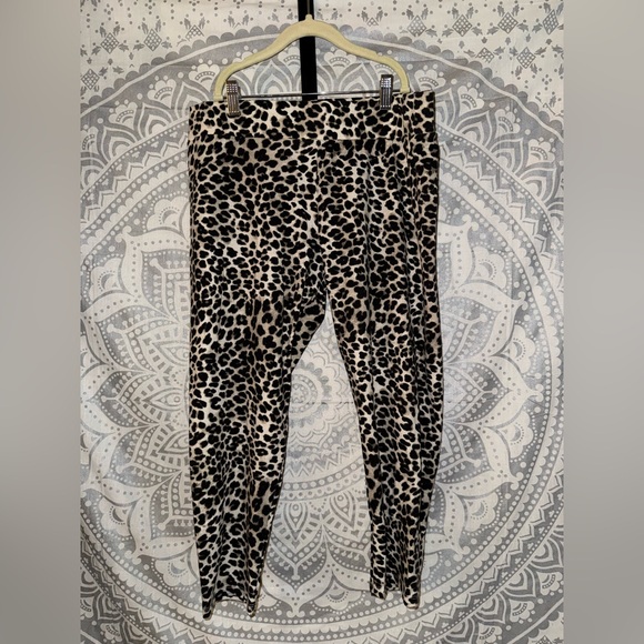 Cato | Pants & Jumpsuits | Cato Leopard Print Leggings Black And Tan ...